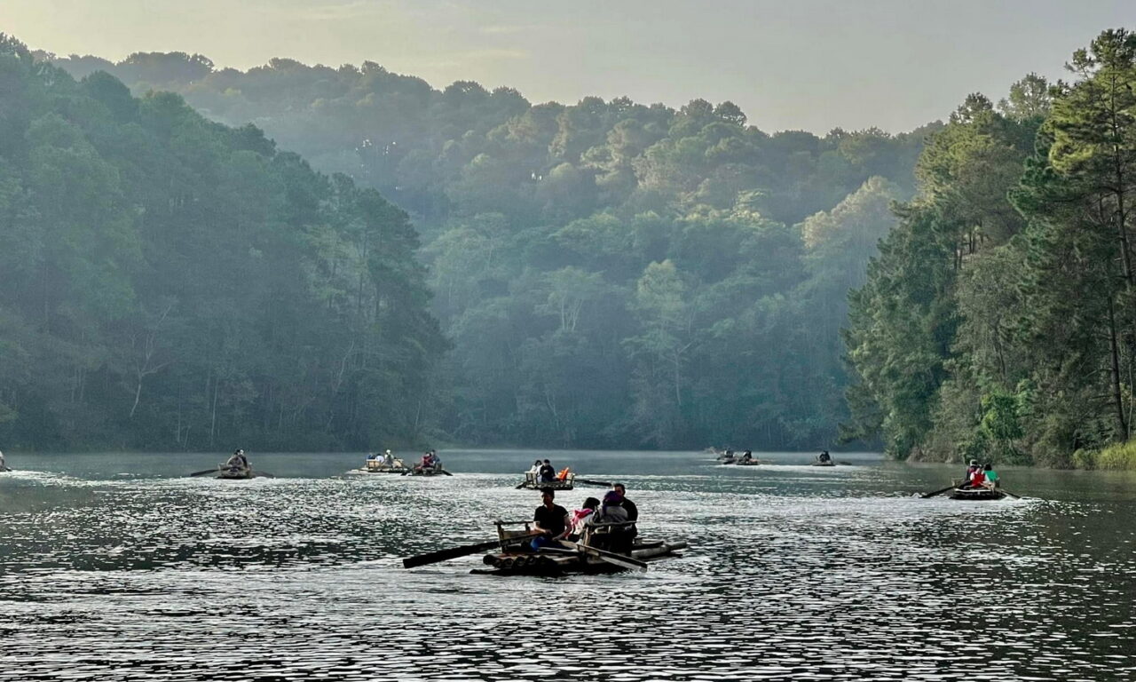 Pang Ung Travel Guide – Rafts & Misty Magic in Mae Hong Son